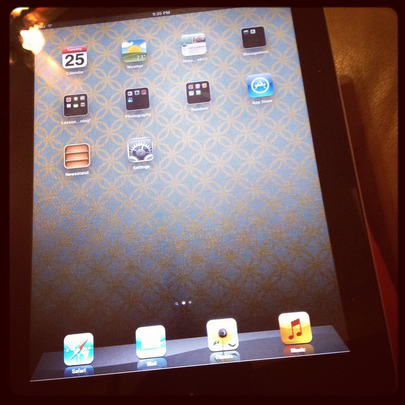 A Love for Teaching: How I'm Using 1 iPad in my Classroom!